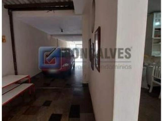Sobrado Residencial com 4 Quartos, 5 Vagas e Quintal em Rudge Ramos – Venda