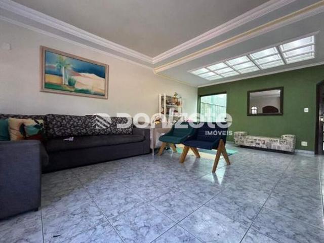Sobrado residencial com 4 quartos, 5 vagas no Campestre, Santo André