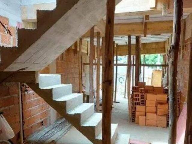 Sobrado Residencial com 4 Quartos à Venda em Vila Curuçá, Santo André – Aceita Financiamento