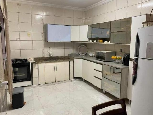 Sobrado Residencial com 4 Quartos em Jardim Teles de Menezes, Santo André – Financiamento Aceito