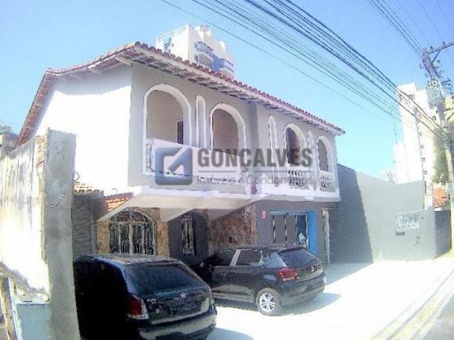 Sobrado residencial com 4 suítes, 8 vagas e espaço Gourmet em Santa Terezinha, SBC
