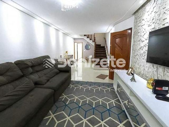 Sobrado Residencial com 4 suítes, 221 m², em Santo André Santa Maria – Financia