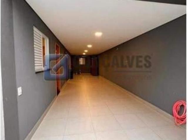 Sobrado Residencial com 5 Quartos, 3 Suítes e 5 Vagas em Vila Gonçalves, SBC