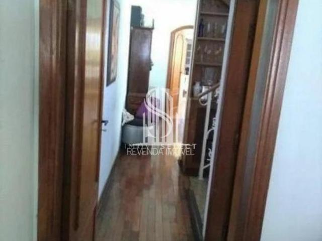 SOBRADO RESIDENCIAL COM 150m² POSSUI 2 DORMITÓRIOS, SENDO 1 SUÍTE E 1 VAGA A VENDA NO BROOKLIN