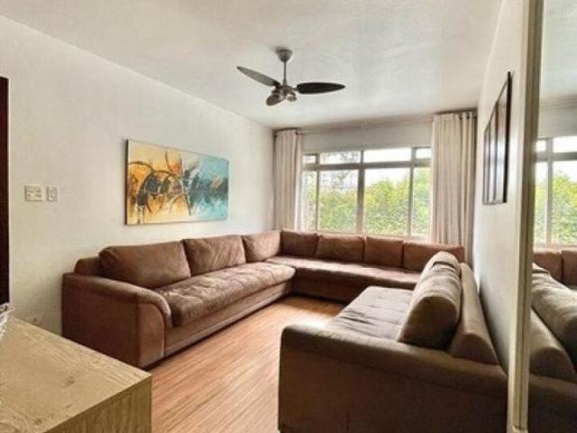 Sobrado residencial com 185 m², 4 dormitórios sendo 1 suíte, 3 vagas de garagem