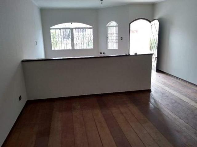 Sobrado Residencial com 237 m² em Santo André – 3 Dorms, 1 Suíte, 5 Vagas