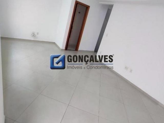 Sobrado Residencial com 2 Dormitórios e 1 Suíte em Vila Príncipe de Gales, Santo André