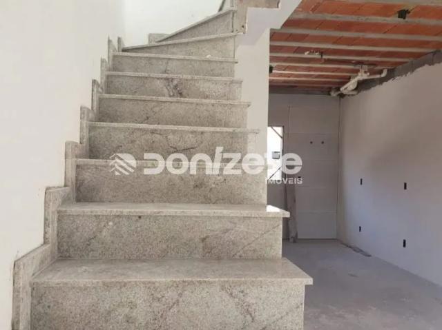 Sobrado Residencial com 2 Suítes, 2 Vagas e 110 m² em Jardim Santo Alberto – Aceita Financiamento