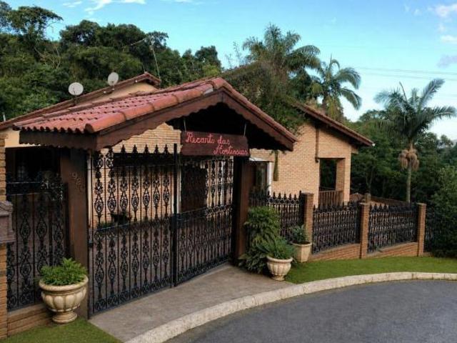 Sobrado Residencial com 3 dormitórios à venda, Lote com 1.450 m² e Construção com 380 m² por R$ 2.20
