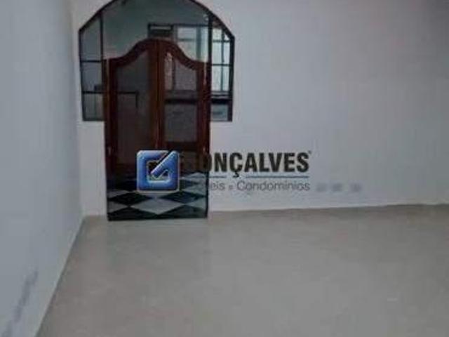 Sobrado Residencial com 3 Dormitórios em Santa Maria, São Caetano do Sul | Financiamento Disponível