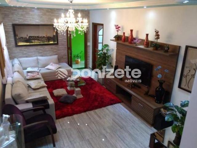 Sobrado Residencial com 3 Dormitórios — Vila Lutécia, Santo André Aceita Financiamento