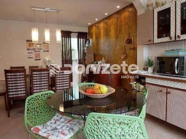 Sobrado Residencial com 3 Dormitórios 1 Suíte e 4 Vagas em Vila Gilda, Santo André