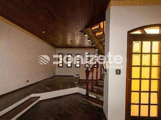 Sobrado Residencial com 3 Dormitórios, 1 Suíte e 2 Vagas na Vila Homero Thon, Santo André