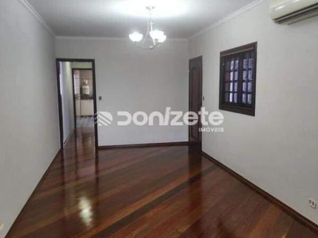 Sobrado Residencial com 3 Dorms 1 Suíte em Santo André – Aceita Financiamento e 4 Vagas