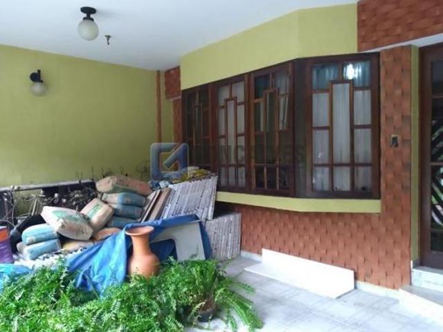 Sobrado Residencial com 3 Quartos, 3 Vagas e Piso de Madeira – Jordanópolis, SBC