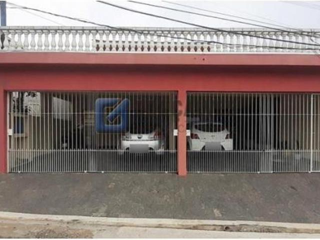 Sobrado Residencial com 3 Quartos 1 Suíte + 4 Vagas no Planalto, SBC