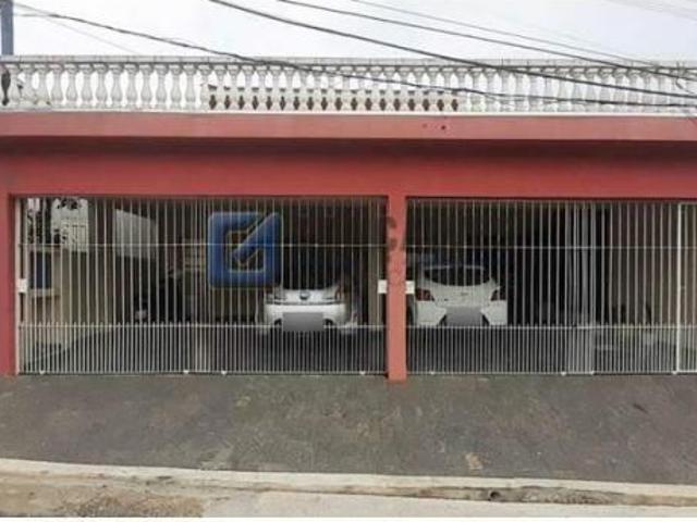 Sobrado Residencial com 3 Quartos 1 Suíte + 4 Vagas no Planalto, SBC