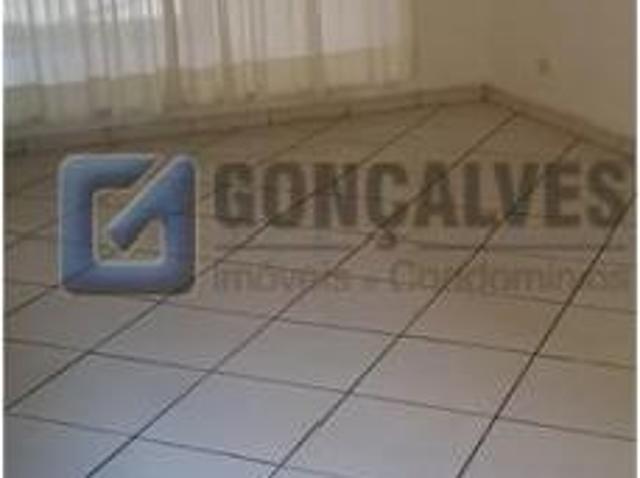 Sobrado Residencial com 3 Quartos 1 Suíte em Nova Petrópolis, SBC – Venda R$900.000