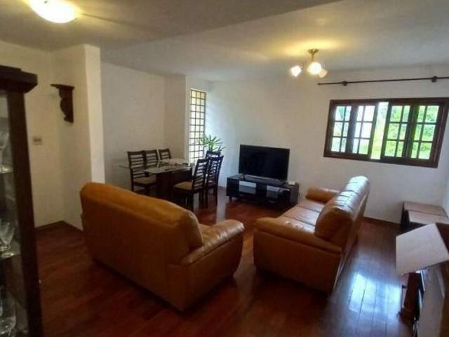 Sobrado Residencial com 3 Quartos e 2 Vagas em Vila Scarpelli, Santo André – Financiamento Sim