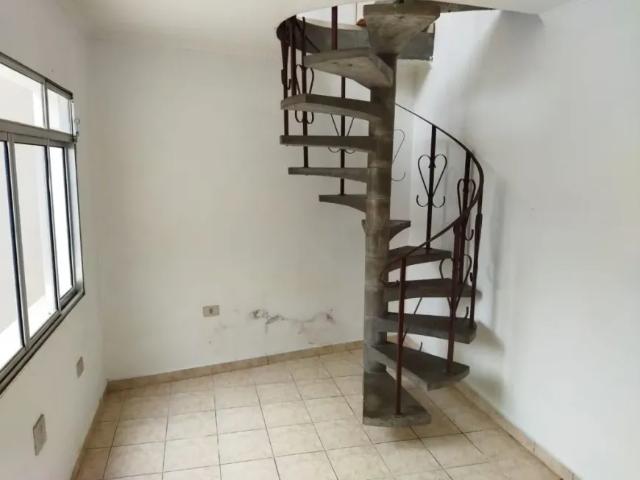 Sobrado Residencial com 3 Quartos em São Bernardo do Campo Jordanópolis — Financia e aceita Permut
