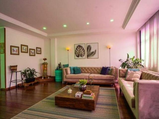 Sobrado residencial com 3 quartos, piscina e 4 vagas em Santa Teresinha, Santo André