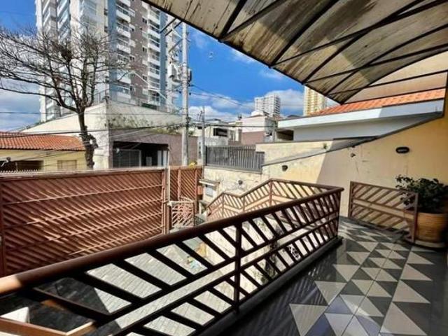 Sobrado Residencial com 3 Suítes, 4 Vagas e 210 m² em Osvaldo Cruz – São Caetano do Sul