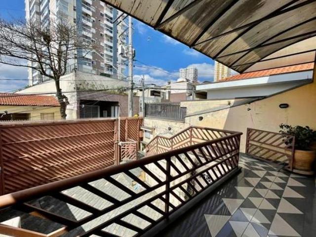Sobrado Residencial com 3 Suítes, 4 Vagas e 210 m² em Osvaldo Cruz – São Caetano do Sul