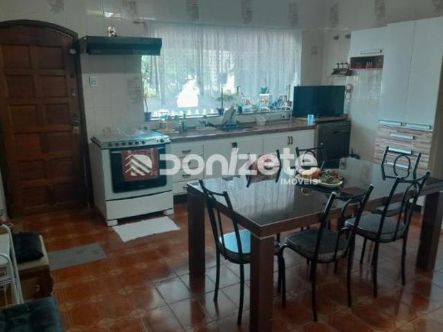 Sobrado Residencial com 3 Suítes, 4 Vagas e Aceita Permuta – São Caetano do Sul Barcelona