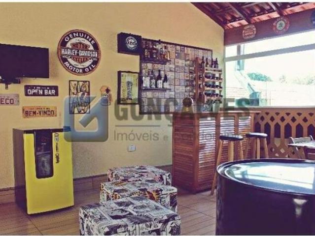 Sobrado Residencial com 3 Suítes, 4 Vagas e Excelente Localização em Demarchi – SBCampo