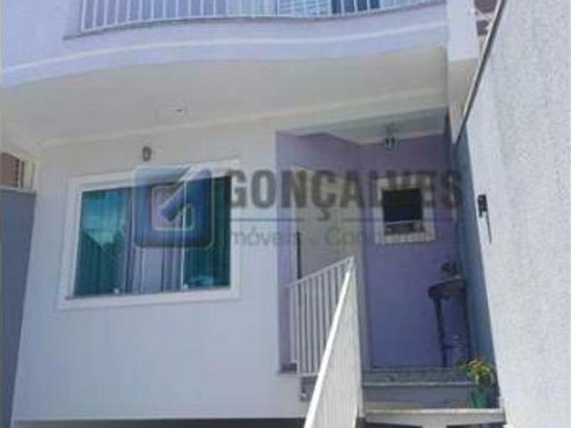 Sobrado Residencial com 3 Suítes, 4 Vagas e Lazer no Rudge Ramos SP