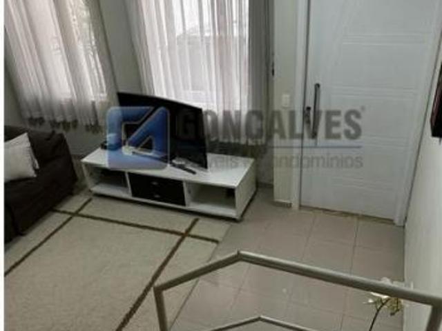 Sobrado Residencial com 3 Suítes, 4 Vagas e Segurança Completa na Assunção, SBC