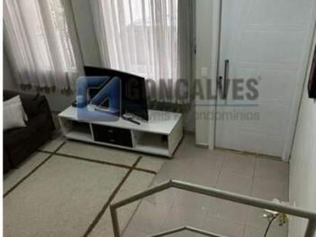 Sobrado Residencial com 3 Suítes, 4 Vagas e Segurança Completa na Assunção, SBC