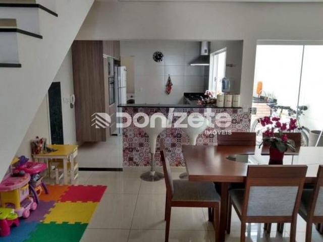 Sobrado Residencial com 3 suítes, 4 vagas e permuta aceita – Vila Alpina, Santo André