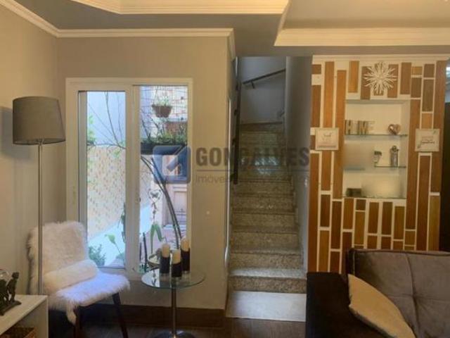 Sobrado Residencial com 3 suítes, 4 vagas em Nova Petrópolis, São Bernardo do Campo