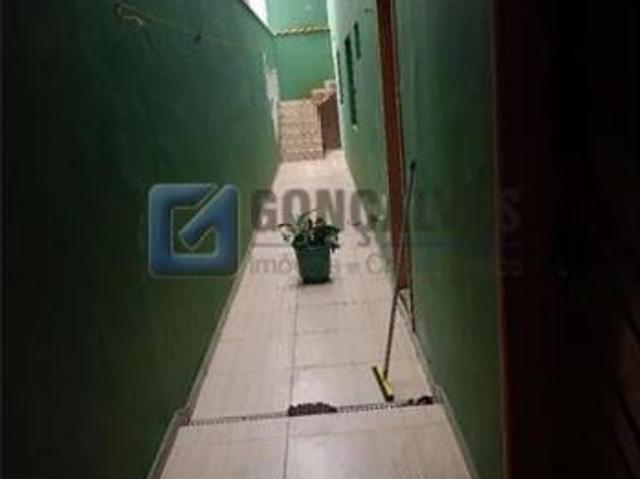 Sobrado Residencial com 3 Suítes e 3 Vagas em Jardim Bela Vista, Mauá – Venda