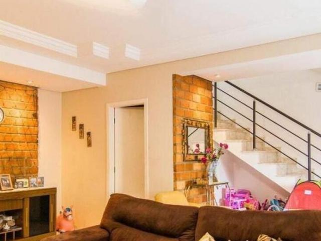 Sobrado Residencial com 3 suítes e 7 vagas em Vila Metalúrgica, Santo André
