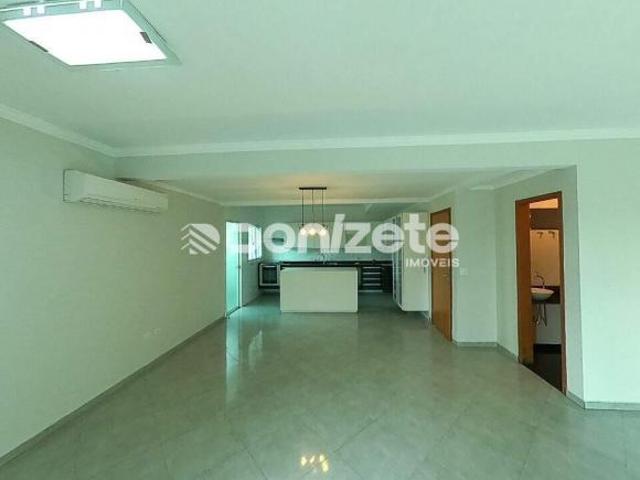 Sobrado residencial com 3 suítes em Vila Guiomar, Santo André – Financia e aceita permuta