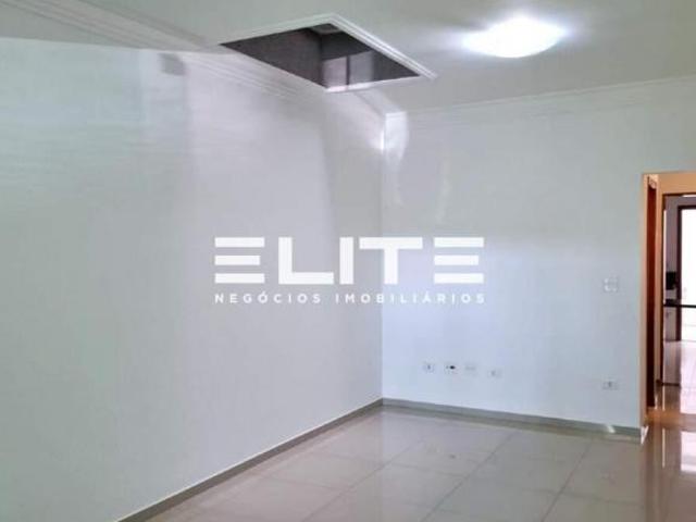Sobrado Residencial com Quintal e Churrasqueira em Vila Scarpelli, Santo André