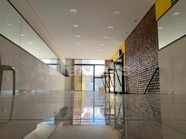 SOBRADO RESIDENCIAL / COMERCIAL TATUAPÉ ACEITA CARRO