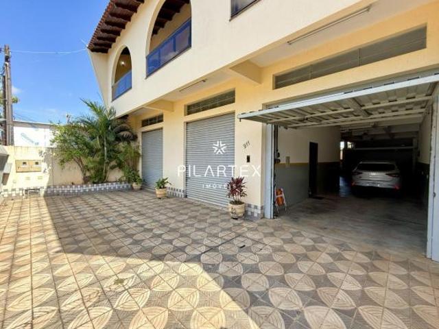 Sobrado Residencial / Comercial Av Roberto Koch