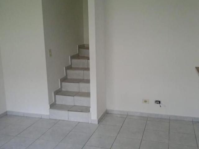 Sobrado Residencial Condominio Fechado / Jardim Guairaca