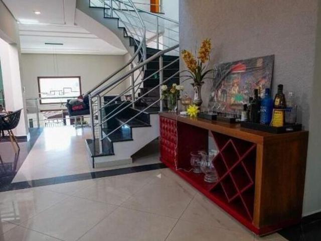 Sobrado Residencial de Alto Padrão com 5 Suítes em Independência, SBC