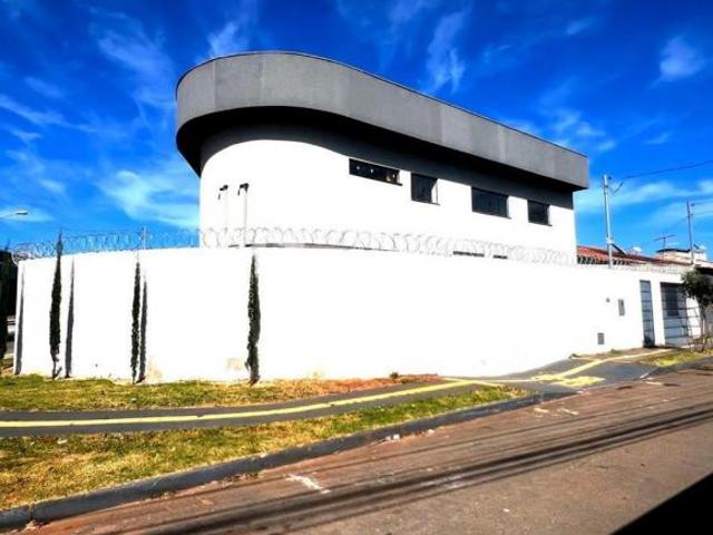 Sobrado residencial de luxo Residencial Canadá NUNCA HABITADO