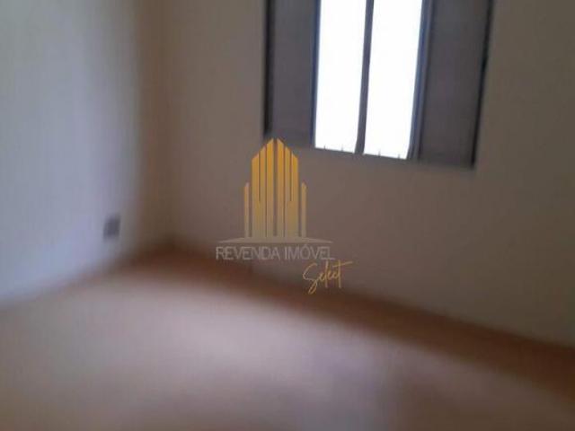 SOBRADO RESIDENCIAL DE 177M² POSSUINDO 3 DORMITÓRIOS, 2 BANHEIROS E 2 VAGAS Á VENDA NO INTERLAGOS