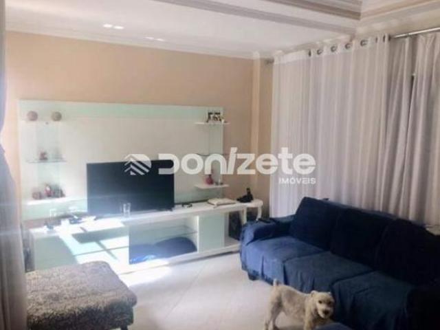 Sobrado Residencial de 3 Suítes com 4 Vagas na Vila Alpina, Santo André – Financia