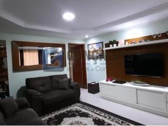 Sobrado Residencial de 3 Suítes com 4 Vagas em Assunção, SBC