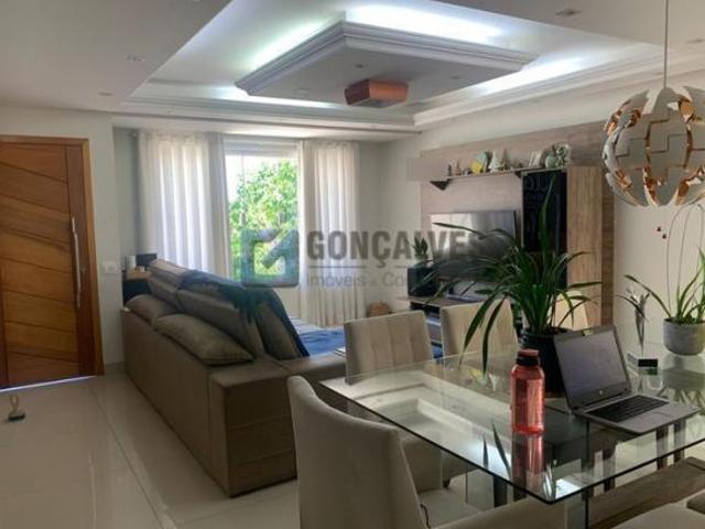 Sobrado Residencial de 3 Suítes com 4 Vagas em Demarchi, SBC – 194 m²