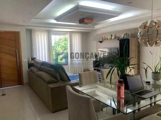 Sobrado Residencial de 3 Suítes com 4 Vagas em Demarchi, SBC – 194 m²