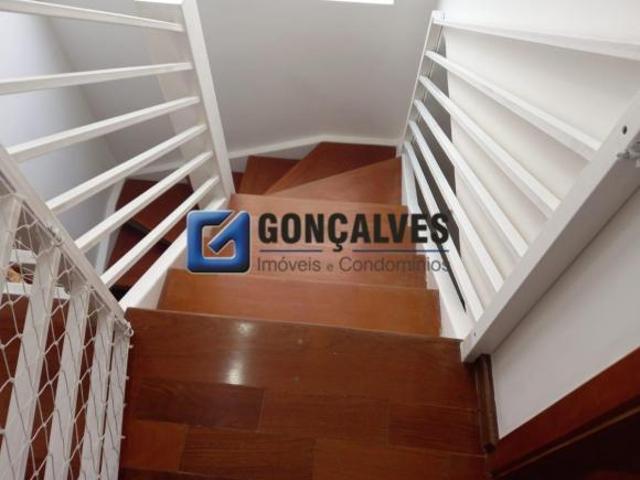 Sobrado Residencial de 3 Quartos com 1 Suíte em Jordanópolis, SBC – 244m²