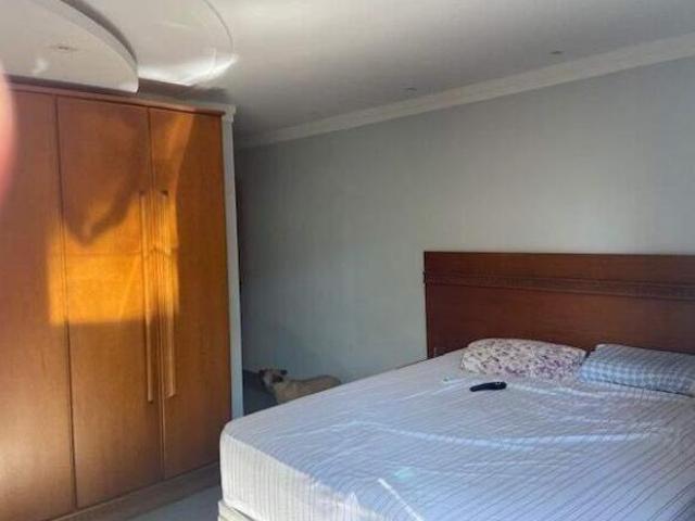 Sobrado Residencial de 4 Quartos em Vila Floresta, Santo André – 286 m²